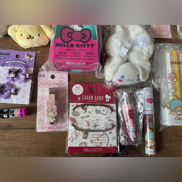 Sanrio | Accessories | Sanrionwt The Ultimate Character Beauty Bundle ...